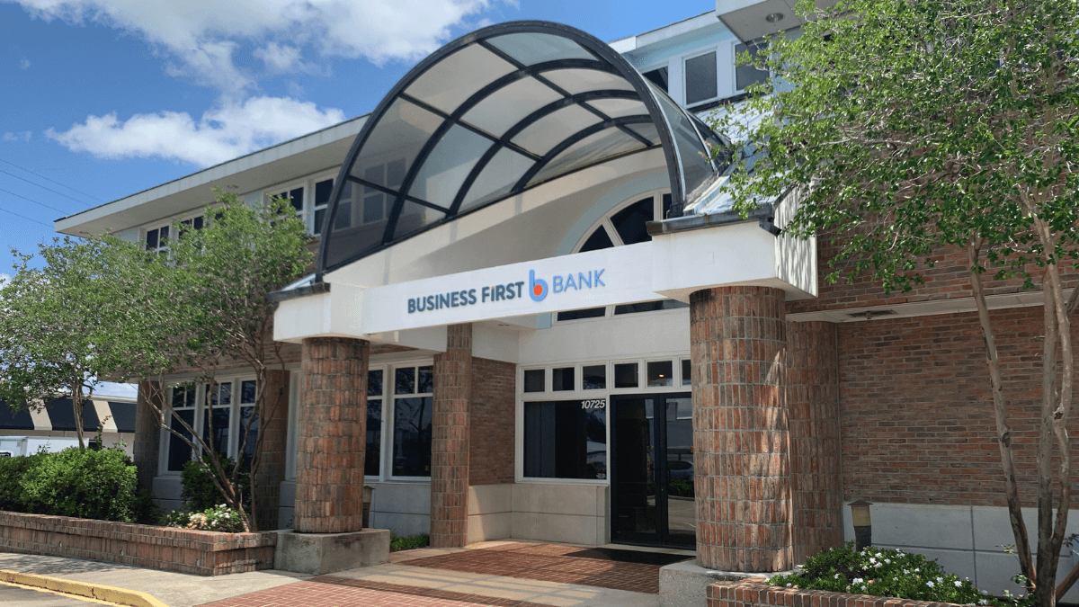 Success in Finding a Long-Term Bank Tenant | Success Story